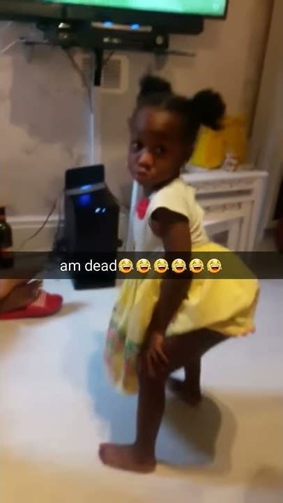 Lil Girl Twerking Her Hips To African Song🤣 Youtube