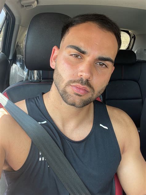 Bar Hot11 Cam Model Profile Stripchat