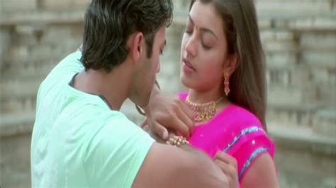 Kajal Agarwal Hot In Chandamama