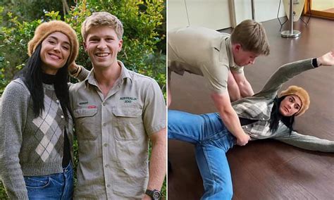 Awkward Moment Robert Irwin Drops Katy Perry On The Ground After The Pop Star Asked Him For A
