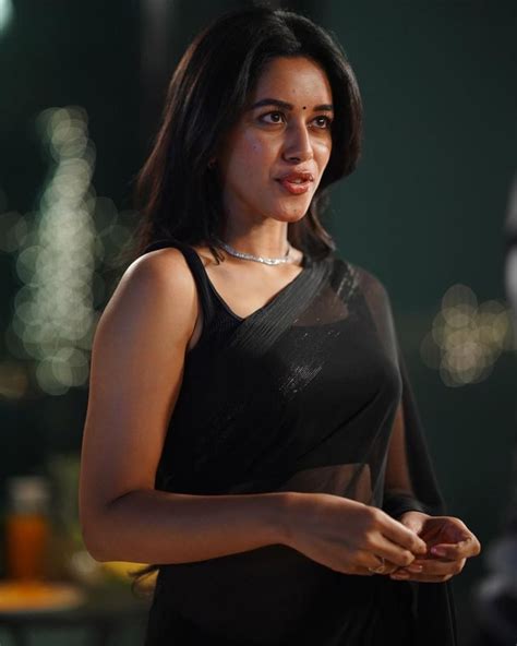 Mrinalini Ravi R Hottamilcelebs