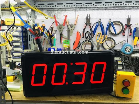 Đồng hồ led 4 số đếm ngược phút giây nút nhấn start stop
