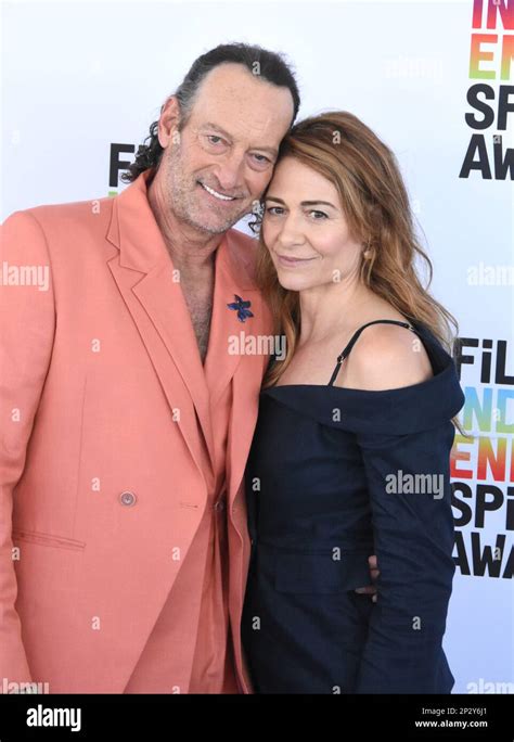 Santa Monica California Usa 4th March 2023 Actor Troy Kotsur And Wife