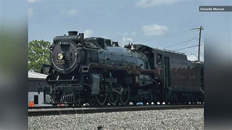 1930s Steam Engine Chugs Through Southeast Texas On Its Final Tour