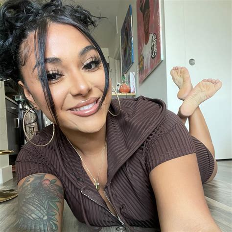 Goddess Iah K S Feet