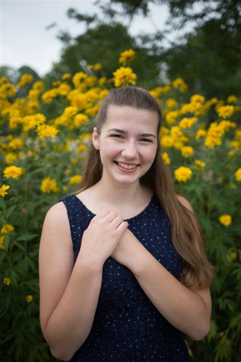 Appleton Wisconsin Senior Photographer Naomi — Whit Meza Photography