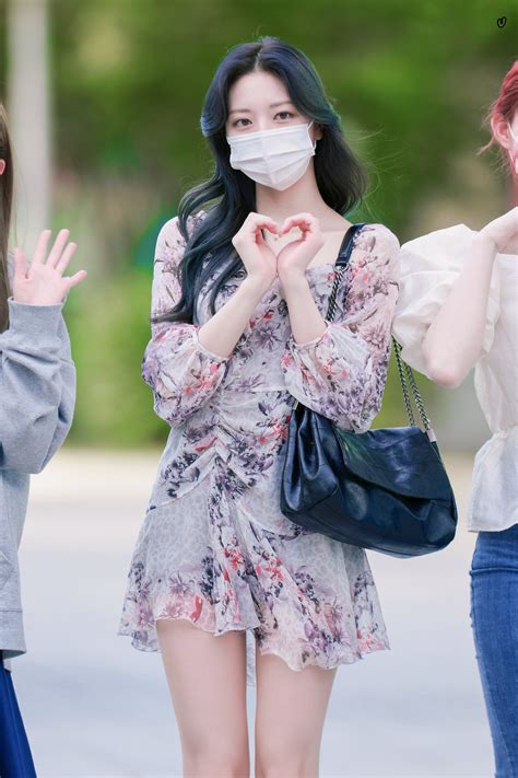 유나 원피스 걸그룹 연예인 짤티비 Jjtv Kr