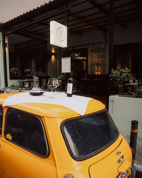 Complete Neighbourhood Guide To Koukaki