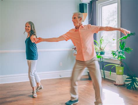 Beginner Country Two Step And Swing Dance Center Of Gravity