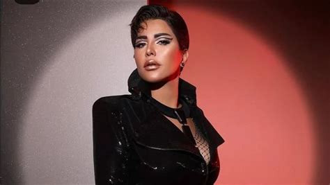 ظهور جريء للفنانة شمس الكويتية يصدم الجميع شاهد لقطات