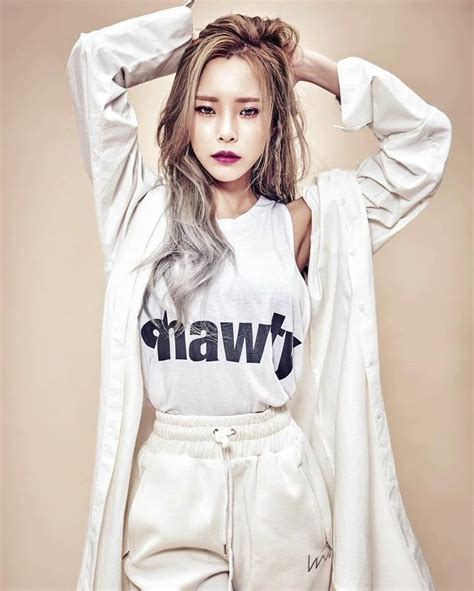 헤이즈 Heize Girl Sday Fashion Outfits