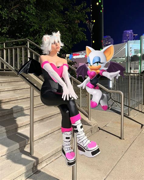 Kelly On Instagram Hows About I Give You A Kiss For Your Troubles More 📸 On My Patreon