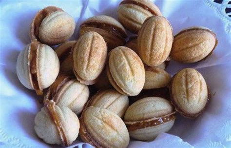 Горішки зі згущеним молоком класичні 9 рецептів приготування з покроковими фото