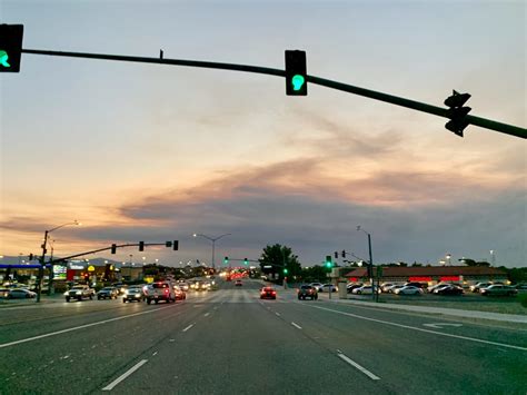 Bobcat Fire Prompts Evacuation Warnings For Wrightwood And Pinon Hills