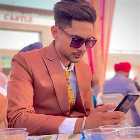 Mandeep Gill Mandeep Gill 09 • Threads Say More