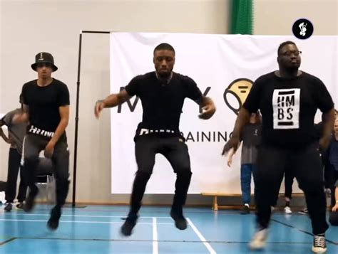 Homebros Inspire Students With Joyful Afro Dance Showcase The Music Man