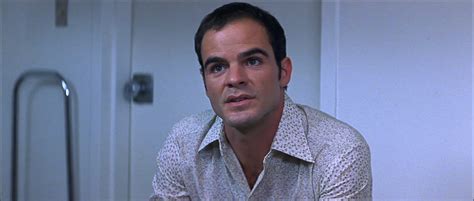 Michael Kelly Joven
