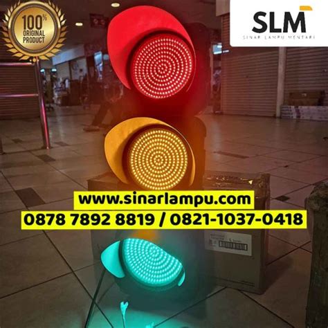 Lampu Traffic Light 2 Warna Merah Dan Hijau Sinar Lampu Mentari