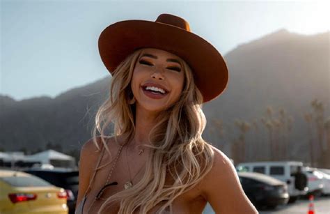 Como Una Sirena De La Vida Real Antjee Utgaard Agasajó A Sus