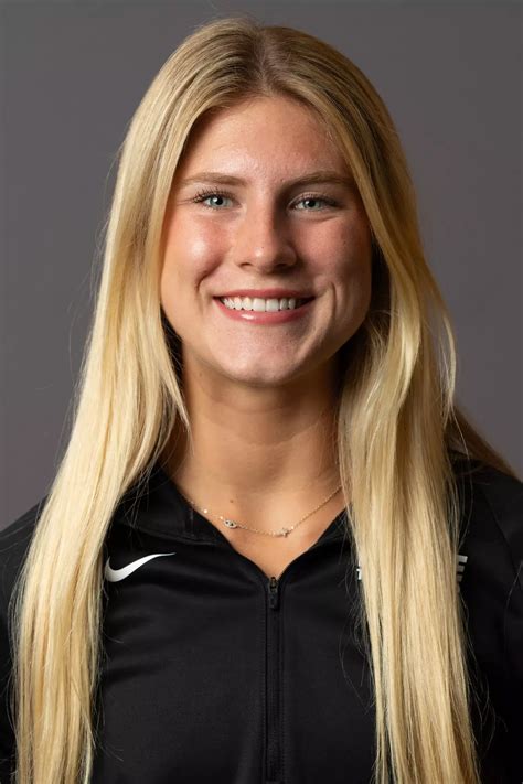Julia Economou 2023 24 Track And Field Roster Purdue Boilermakers