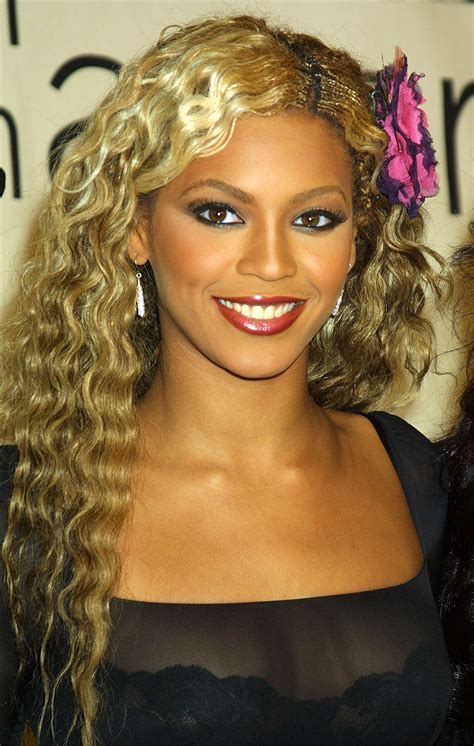Beyonce A Fugstory Beyonce Knowles C 2001 Go Fug Yourself