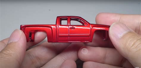 Don T Throw That Hot Wheels Truck Away I Can Fix It Autoevolution