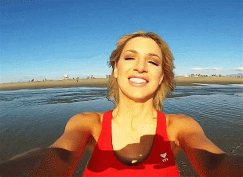 Jordan Carver Baywatch  Jordan Carver Baywatch Descobrir E