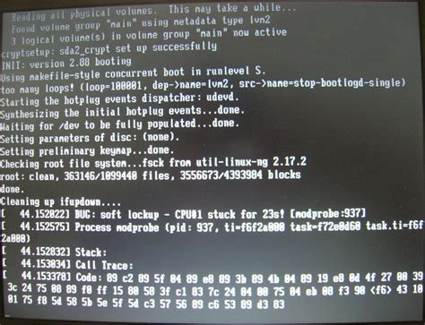 Why Does Linux 32 Kernel Debian Backport Hang During Boot Unix