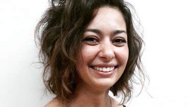 11 Stylish Messy Bangs Hairstyles For Women HairstyleCamp