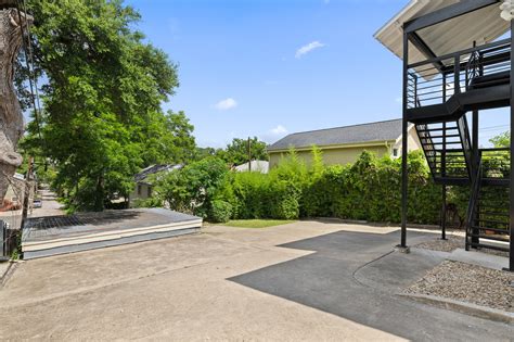 1004 West Ave Austin Tx 78701 Office For Sale Loopnet