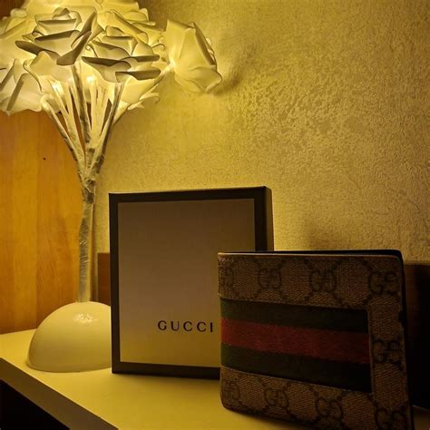 구찌 수프림 반지갑 세컨웨어 헬로마켓