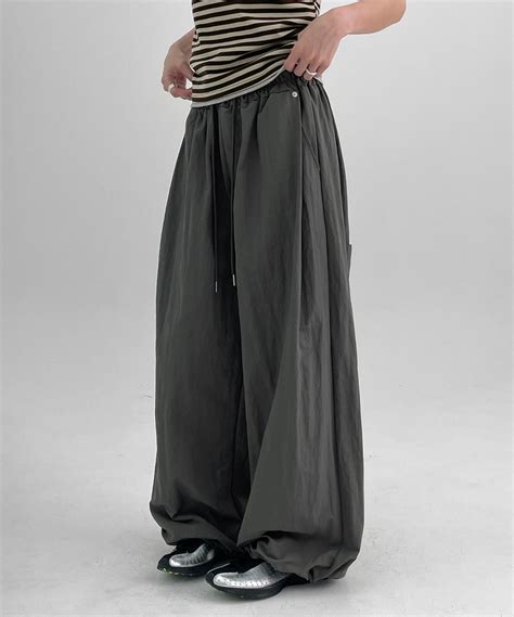 블랙업 Unisex 배깅 리벳 나일론 와이드 스트링팬츠