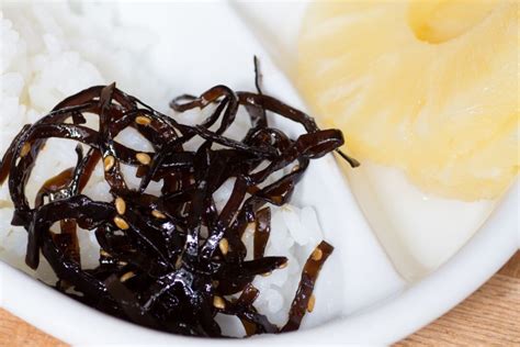 A Guide To The 8 Most Common Types Of Edible Japanese Seaweed