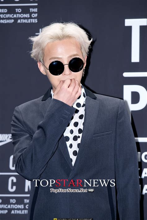 [hd] 빅뱅 Bigbang 지드래곤 쑥스러운듯한 손짓…나이키 테크 팩 출시 쇼케이스 현장 [kstar Photo] 네이트 뉴스