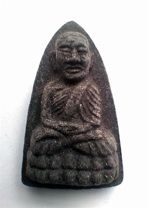 หลวงปู่ทวดวัดช้างให้เนื้อว่าน ปี 2497 พิมพ์กลักไม้ขีด Ennxo