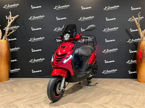 Piaggio Zip Sp E5 Candy Red J2scooters