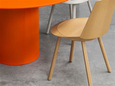 Buy The E15 Ch04 Houdini Dining Chair At Uk Buy The E15 Ch04 Houdini Dining Chair At Uk