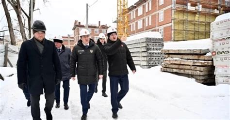 Губернатор Пермского края проверил ход строительства школы в Перми Новости Mail