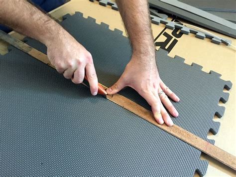 Diy Interlocking Rubber Tiles 1 Easy Install Rubber Floor