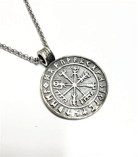 Viking Runic Rune Compass Vegvisir Futhark Necklace P Gem