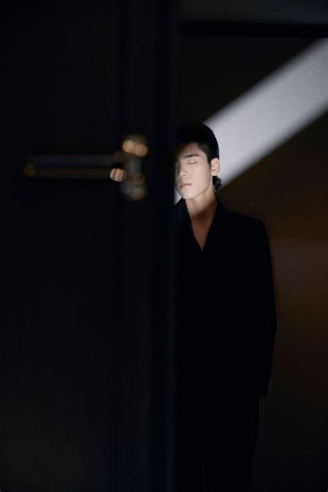 ปกพนโดย 𝒮𝒶𝓂𝒶𝓃𝓉𝒽𝒶 𝒜𝓃𝑔𝑒𝓁 ใน Wang Zi Yi