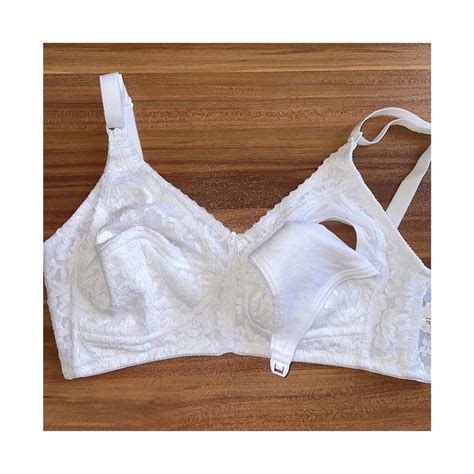 قیمت و خرید سوتین شیردهی تی بی ان مدل گیپور بی فنر کد 1111 S رنگ سفید