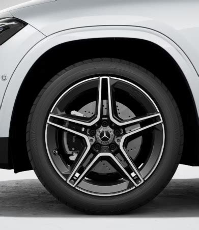 Mercedes Benz Gla 220d 4matic On Road Price Features Colours And Faqs