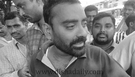 బ్లేడుతో గొంతు కోసుకొని Vra ఆత్మహత్యా యత్నం వీడియో Latest Telugu News