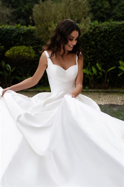 Best Wedding Dress Of The Year