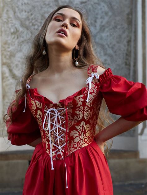 The Golden Lily Corset S Corset Pretty Dresses Nice Dresses