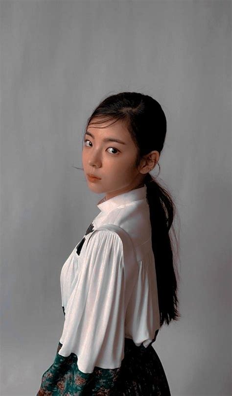 Lia Wallpaper New Girl Lia Beautiful