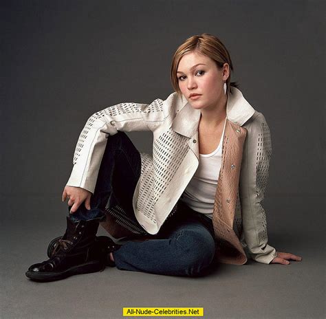Julia Stiles Sexy Posing Scans From Mags