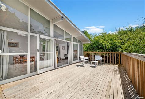 13 Mcphail Street Birkdale André Volkov Real Estate Agent