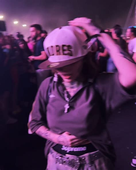 Oxy Türkce Sarkıları Soyleyemiyoken 21i Ezberden Soyleyınce Kızlar Instagram